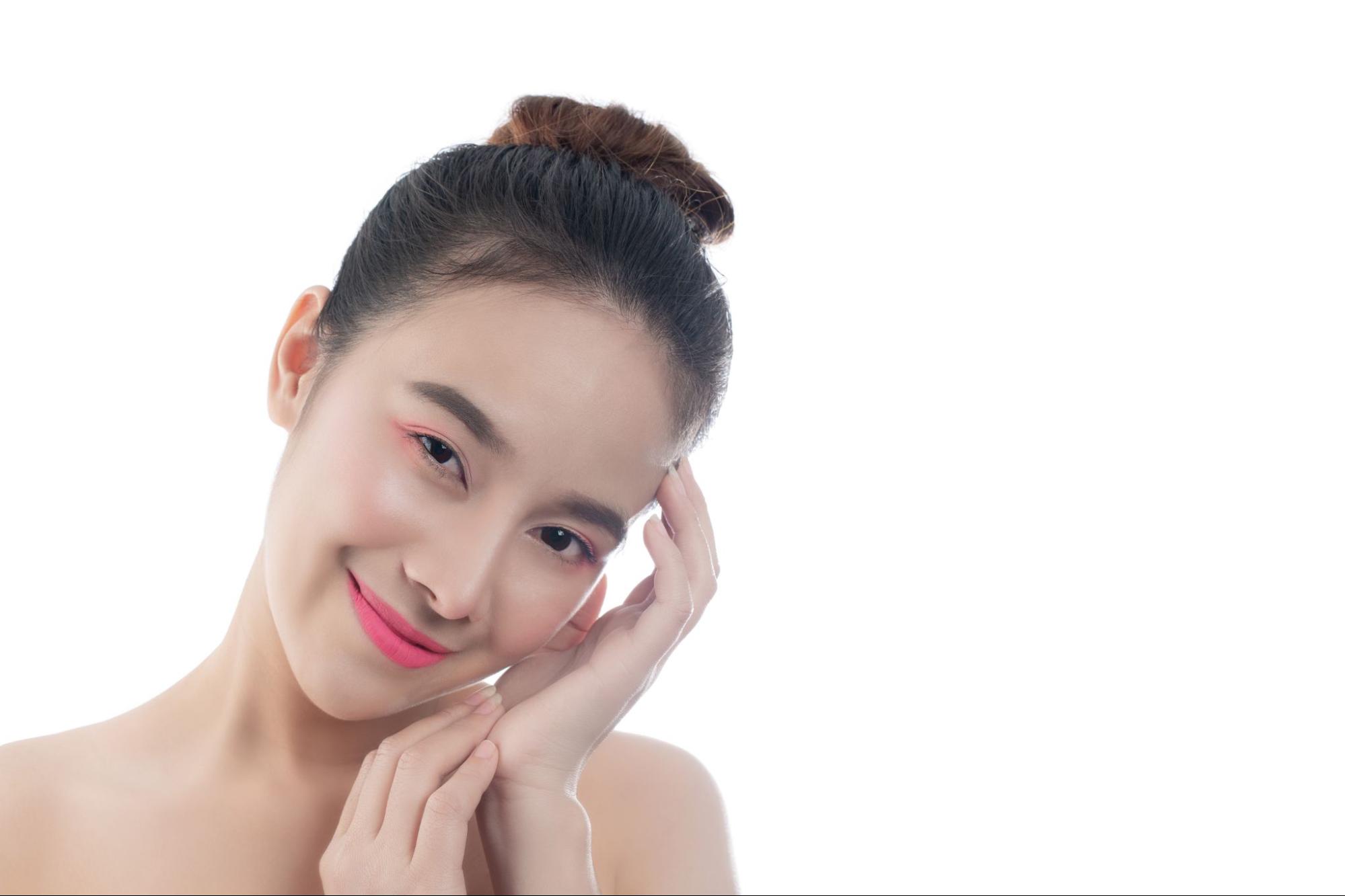 เจาะลึก หน้าแบบใดที่เหมาะกับจมูกทรงหยดน้ำ พร้อมรีวิวหลังทำ – MedMetic